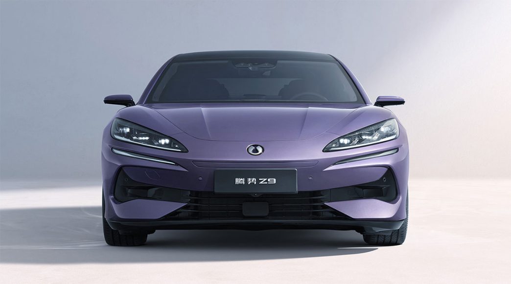 Denza Launches Z9 Sedan with PHEV and BEV Options, Offering Up to 1,101 ...