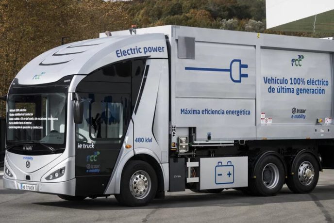 Nissan Unveils Electric Interstar Van, Expanding Light Commercial ...