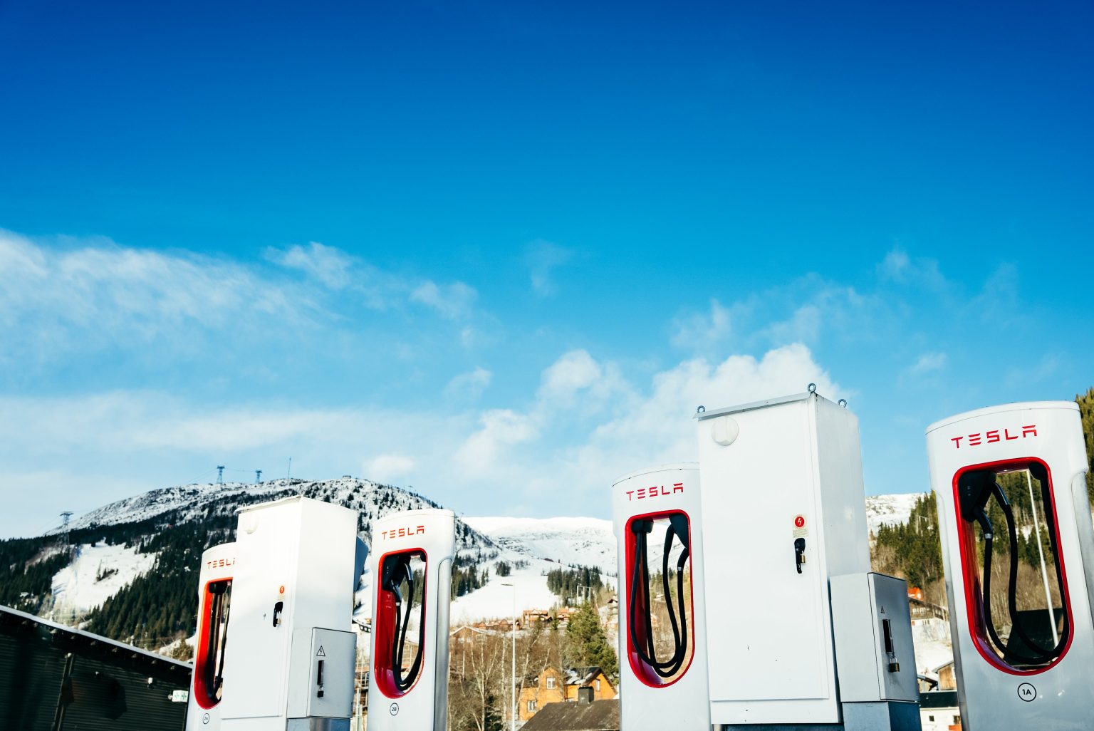 Tesla Expands Supercharger Access to Non-Tesla EVs in Sweden