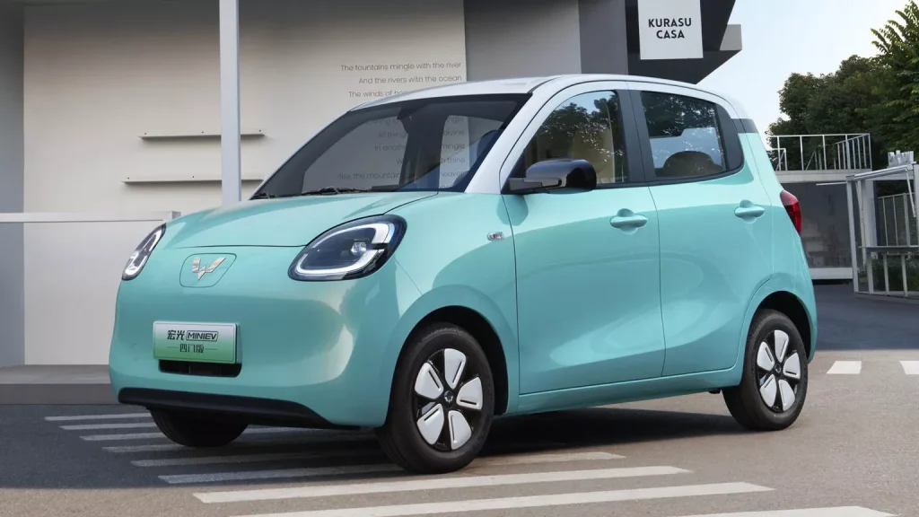 SAIC-GM-Wuling Unveils Redesigned Hong Guang Mini EV with Five-Door Option