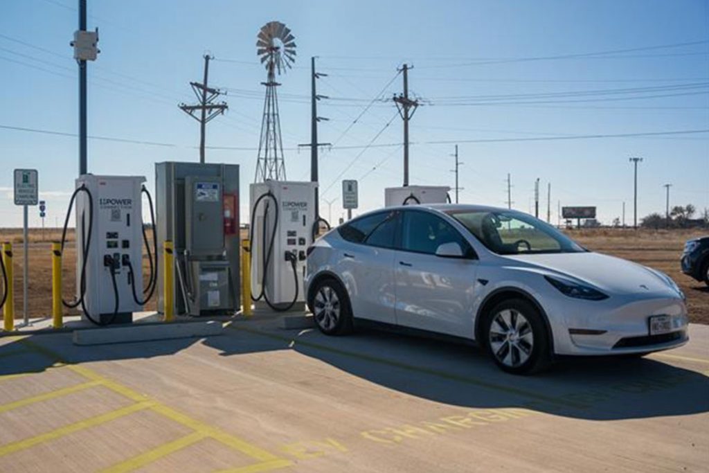 Texas Opens First EV Charging Station Funded by NEVI Program