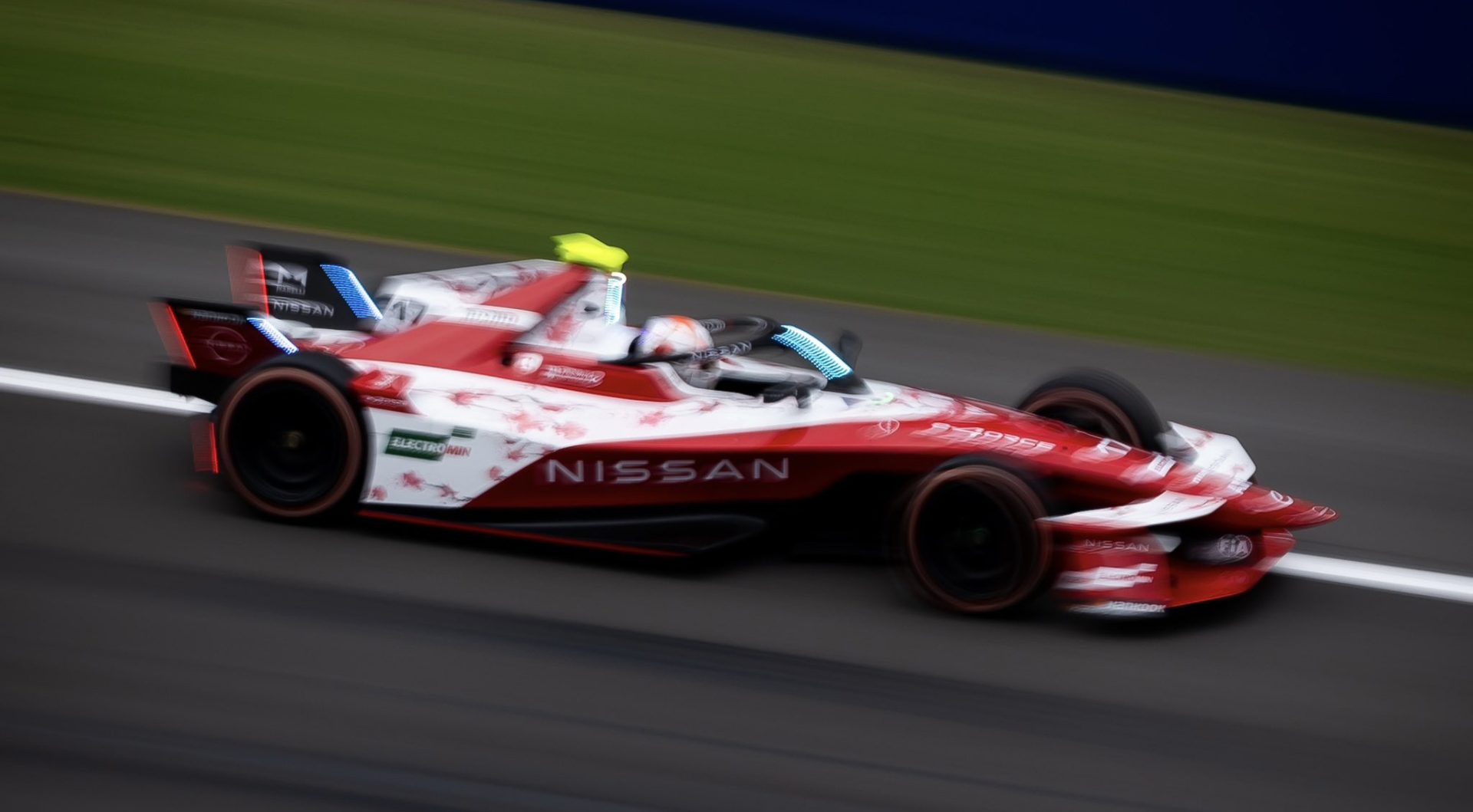 Ford F-150 Lightning SuperTruck Dominates Pikes Peak, Sets New Record ...