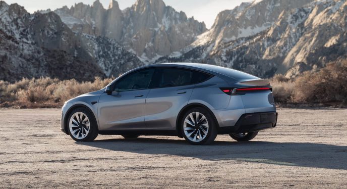 New Tesla Model Y Variants: Performance Trim and Seven-Seat Option ...