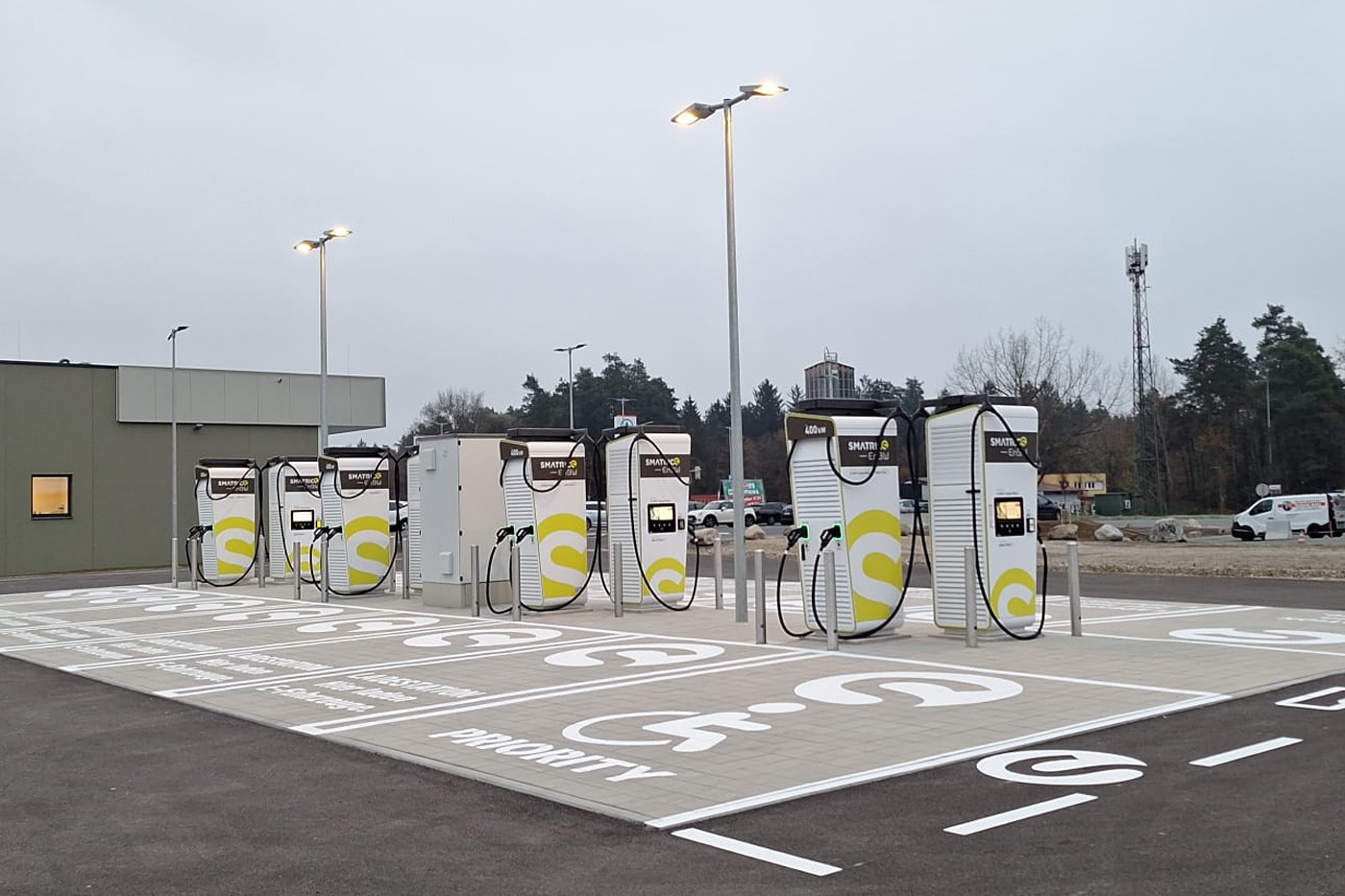 Smatrics EnBW Expands Ultra-Fast EV Charging Network in Austria
