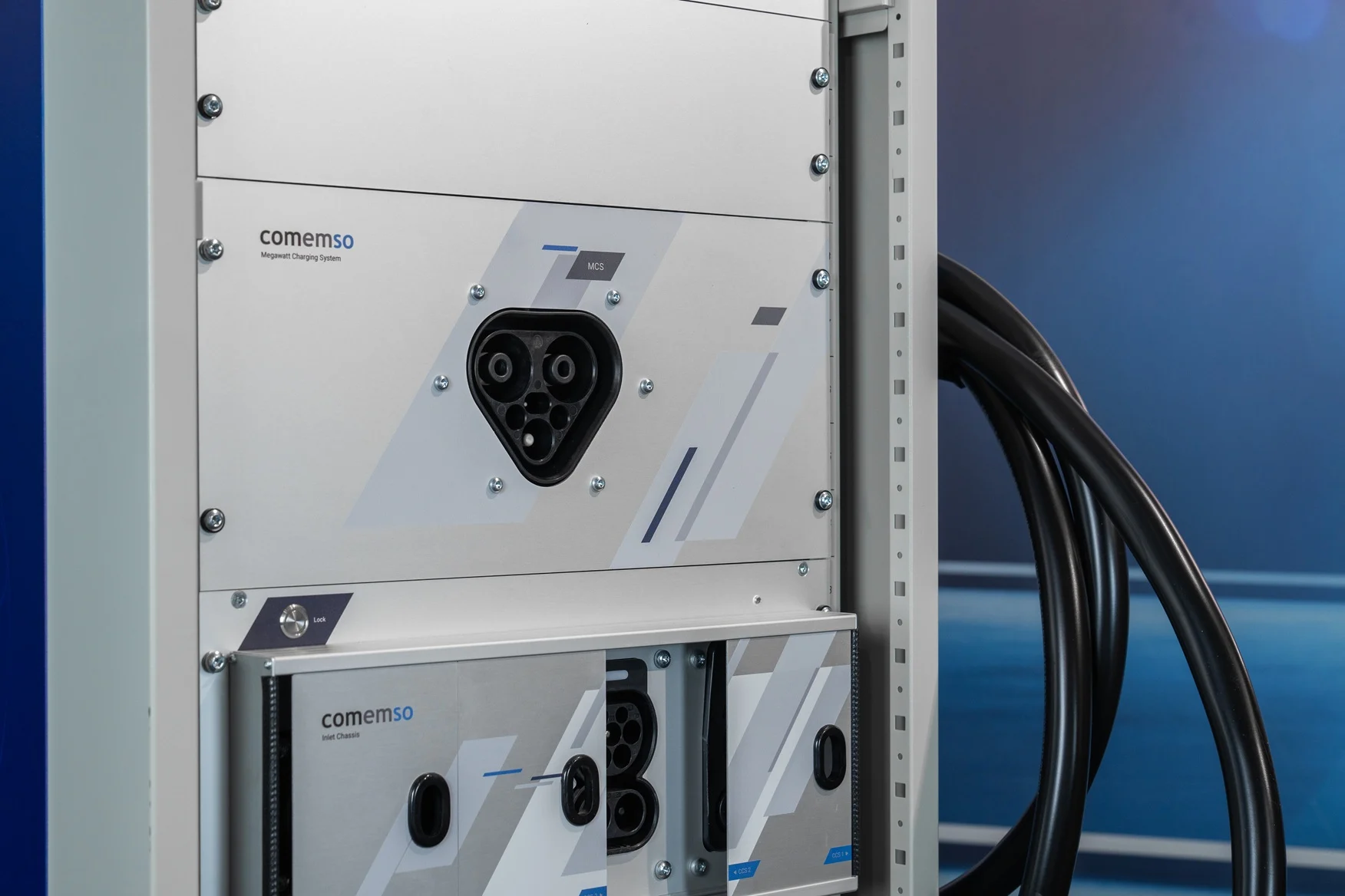 Comemso Unveils MCS-Ready Test Platform for EVSE and EV Testing
