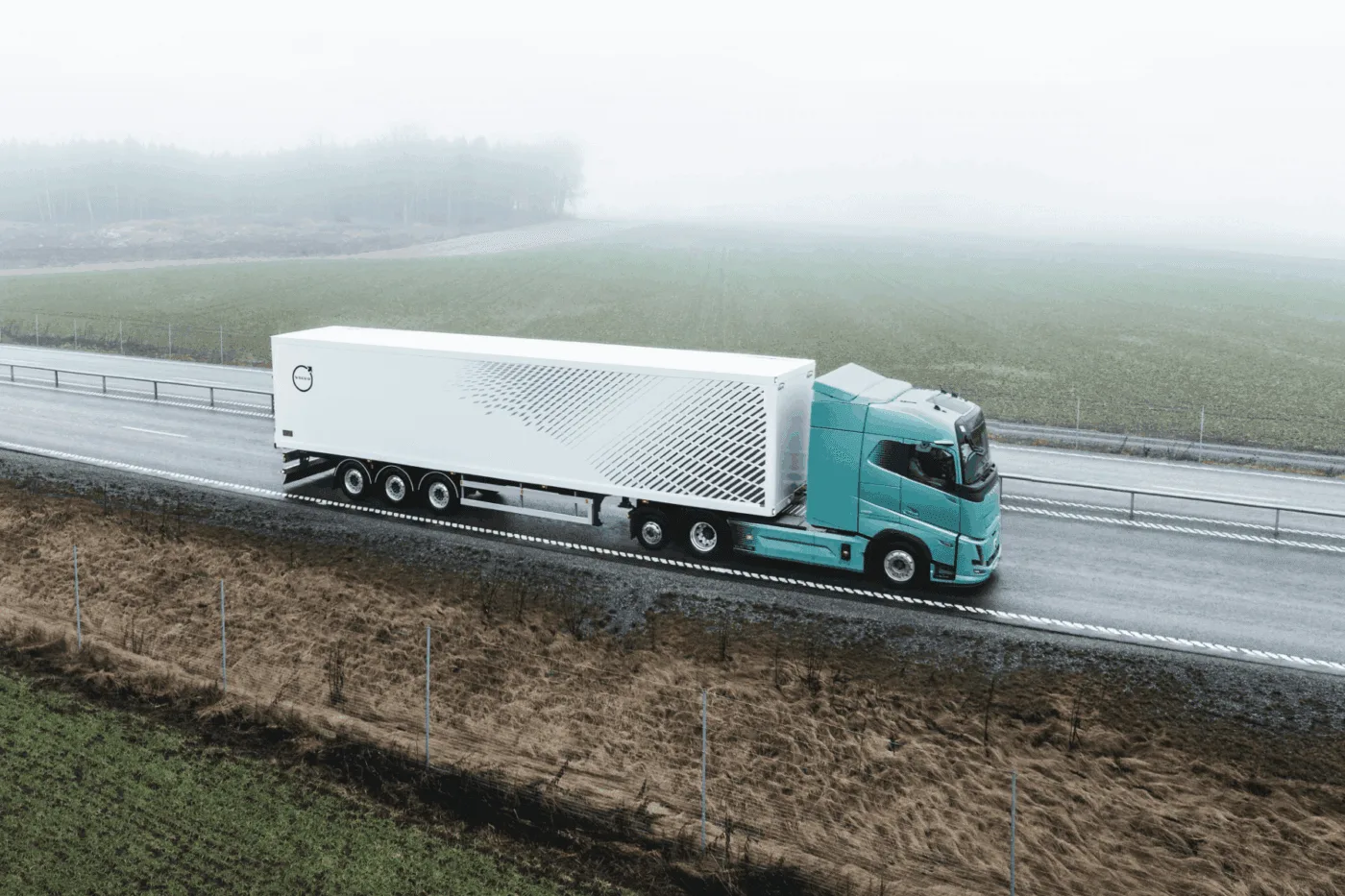 Volvo Trucks to Unveil Long-Haul Electric FH Aero in 2026 with 780 kWh ...
