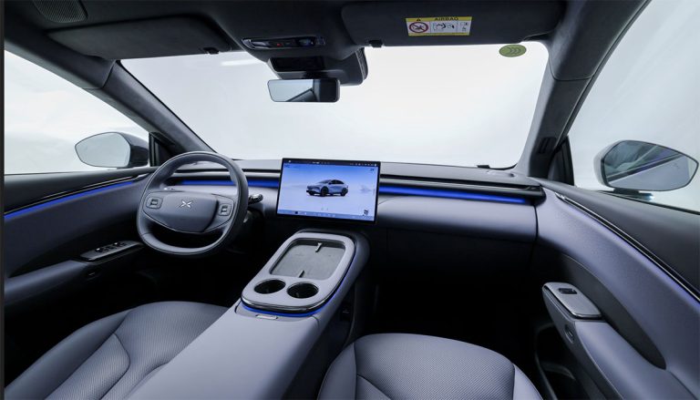 Xpeng Officially Unveils G7 Electric SUV with In-House Turing AI Chips ...