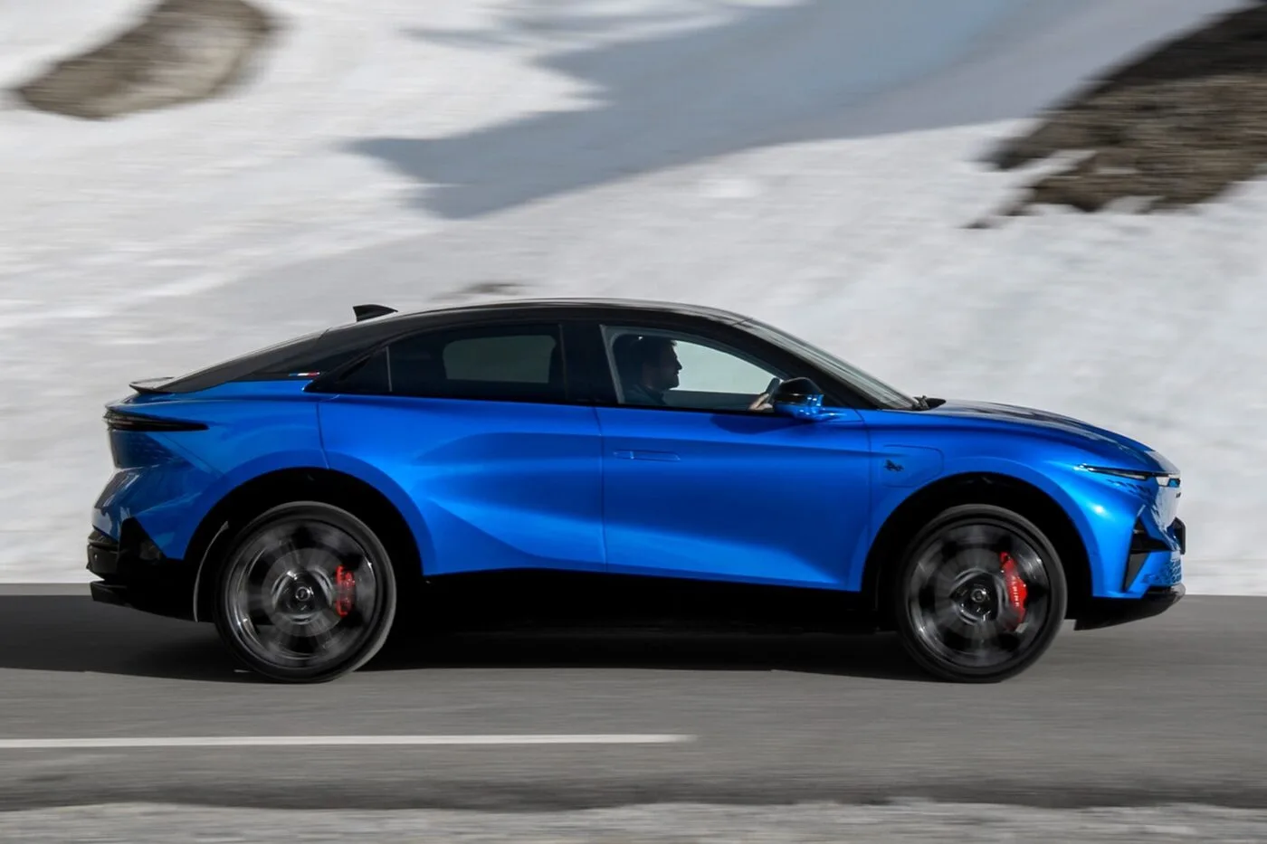 Renault's Alpine Unveils A390 Electric Sport Fastback with Three-Motor ...