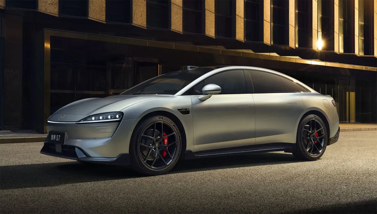 Huawei, Chery’s Luxeed Launches Updated S7 Sedan and R7 SUV With Lower ...