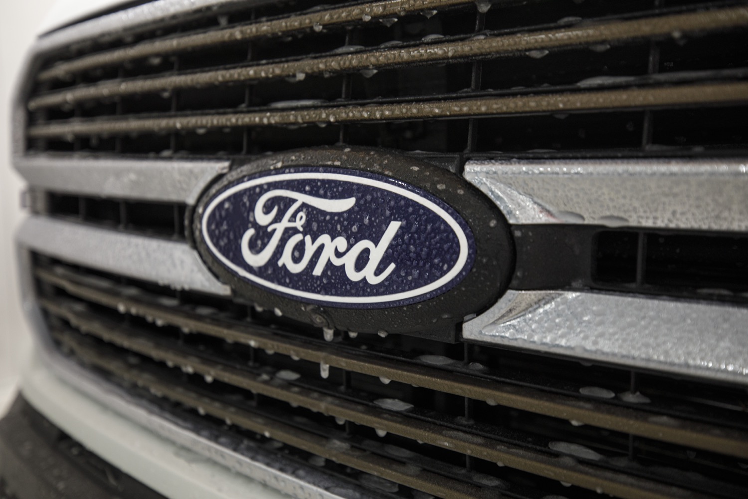Ford Motor Ends EV Lease Tax Credit Program After Federal Incentive Expiry