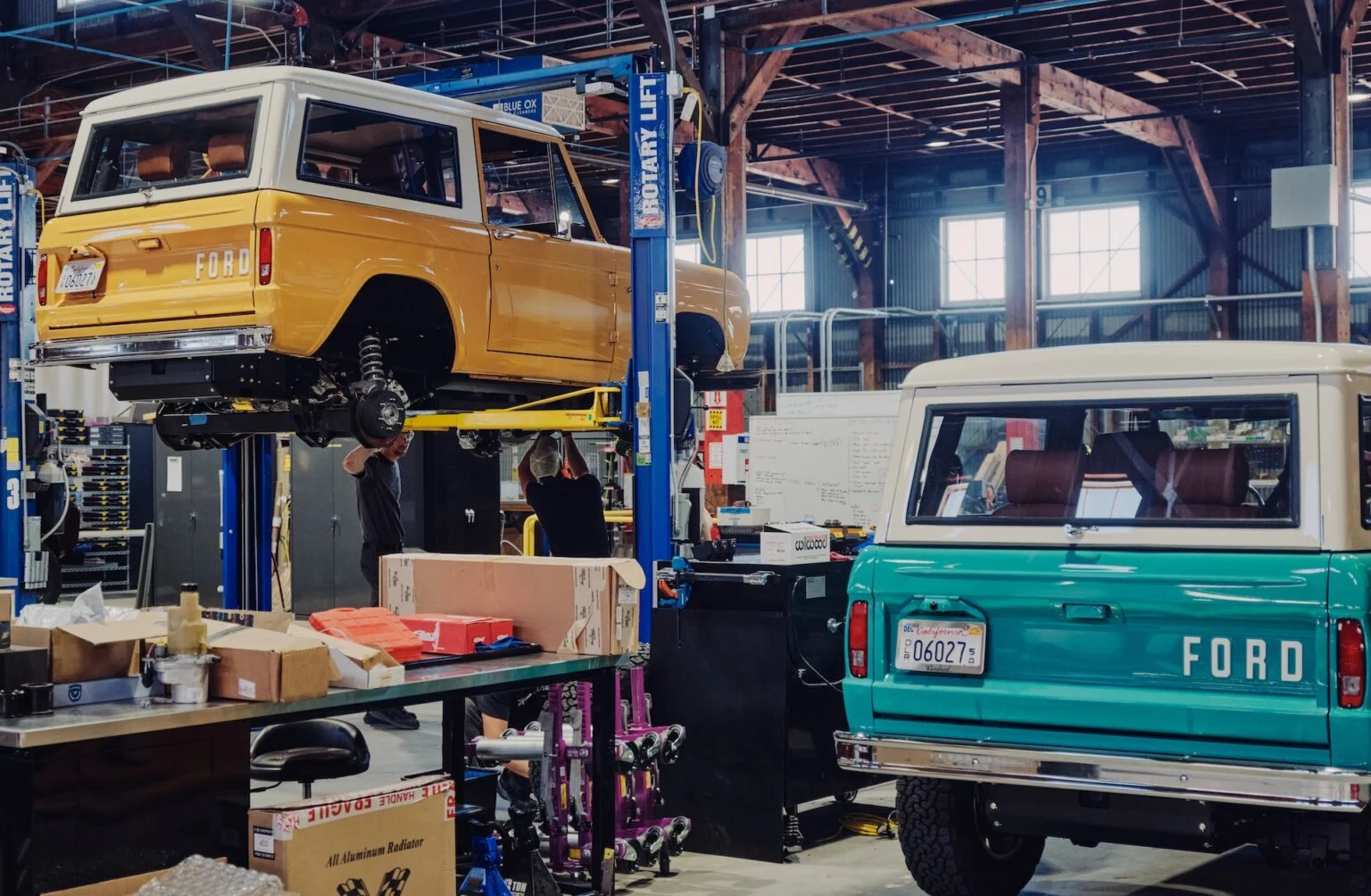 Kindred Motorworks Unveils In-House Grayback Electric Vehicle Platform ...