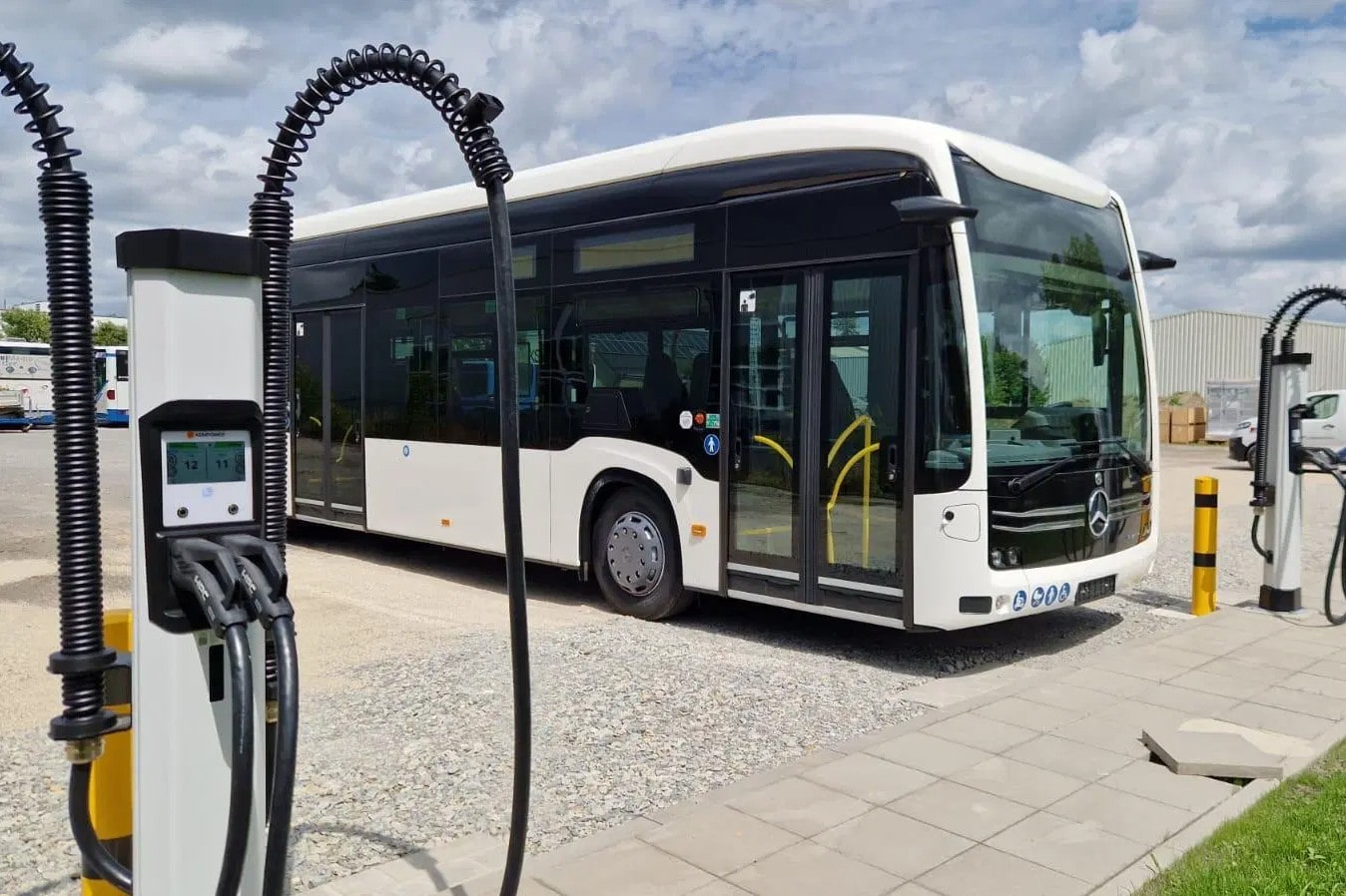 KVG Lippe Installs First Kempower Charging System for Electric Bus Fleet