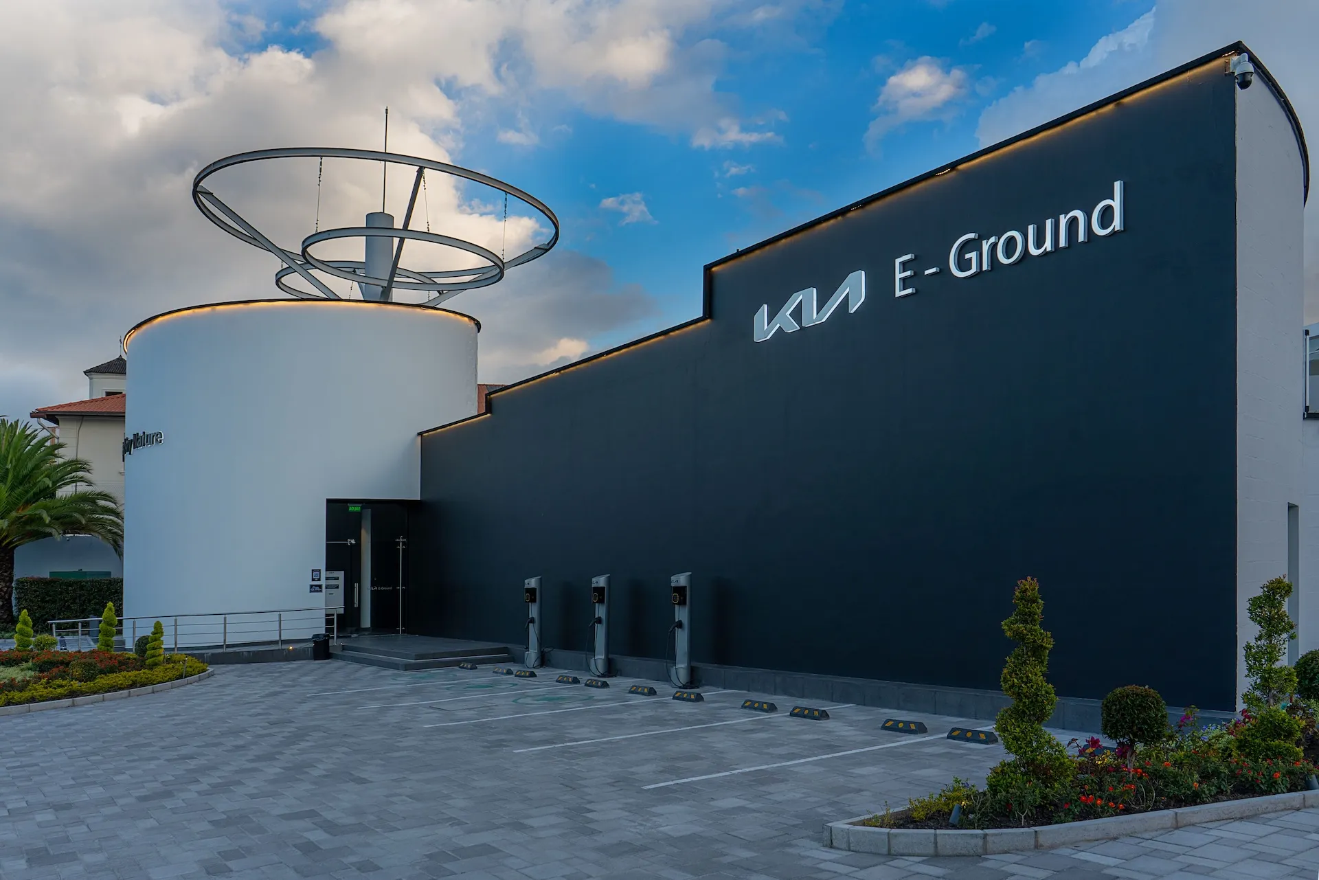 Kia’s E-Ground Center in Ecuador Wins Good Design Award for Sustainable ...
