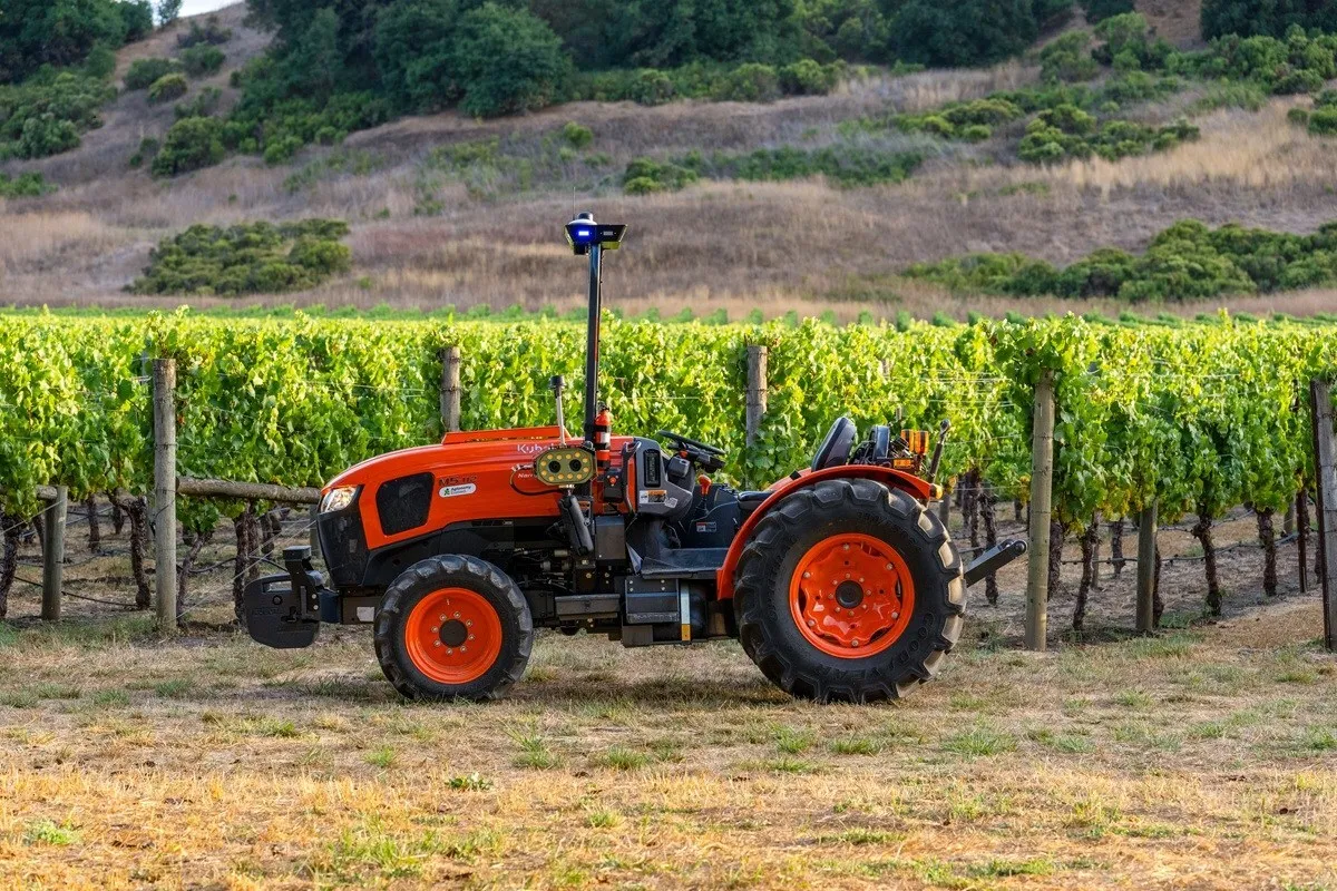 Kubota Debuts Autonomous M5 Narrow Tractor for Vineyard and Orchard Use