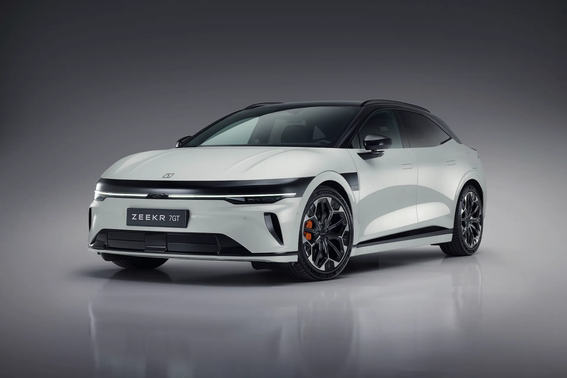 Zeekr Launches 7GT Electric Sedan in Europe With 800V Charging and € ...