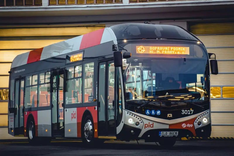 Prague Deploys SOR ENS 12 Electric Buses in Regular Service for First Time