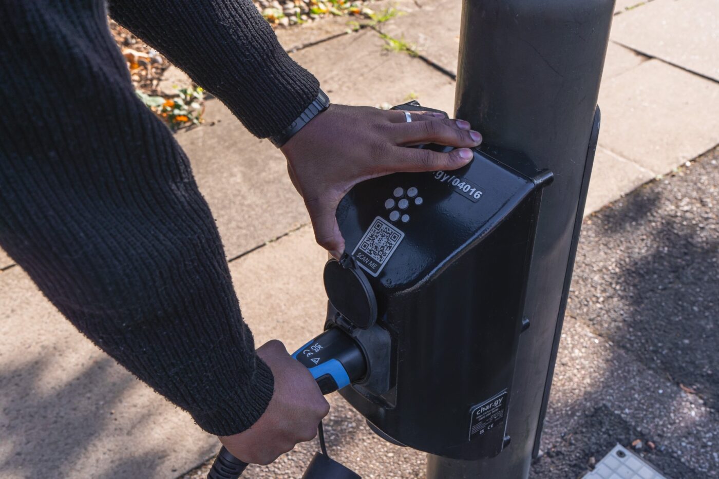 Harrow to Add 500 Lamp-Column EV Charge Points in Residential Streets