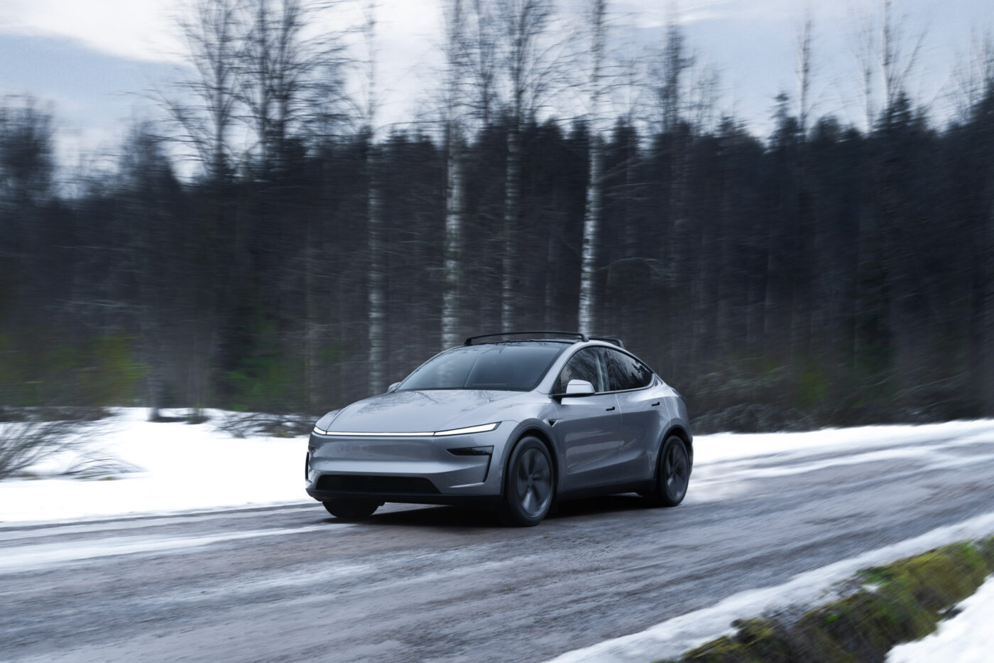 Tesla Launches Lower-Priced Model Y Long Range RWD in the UK