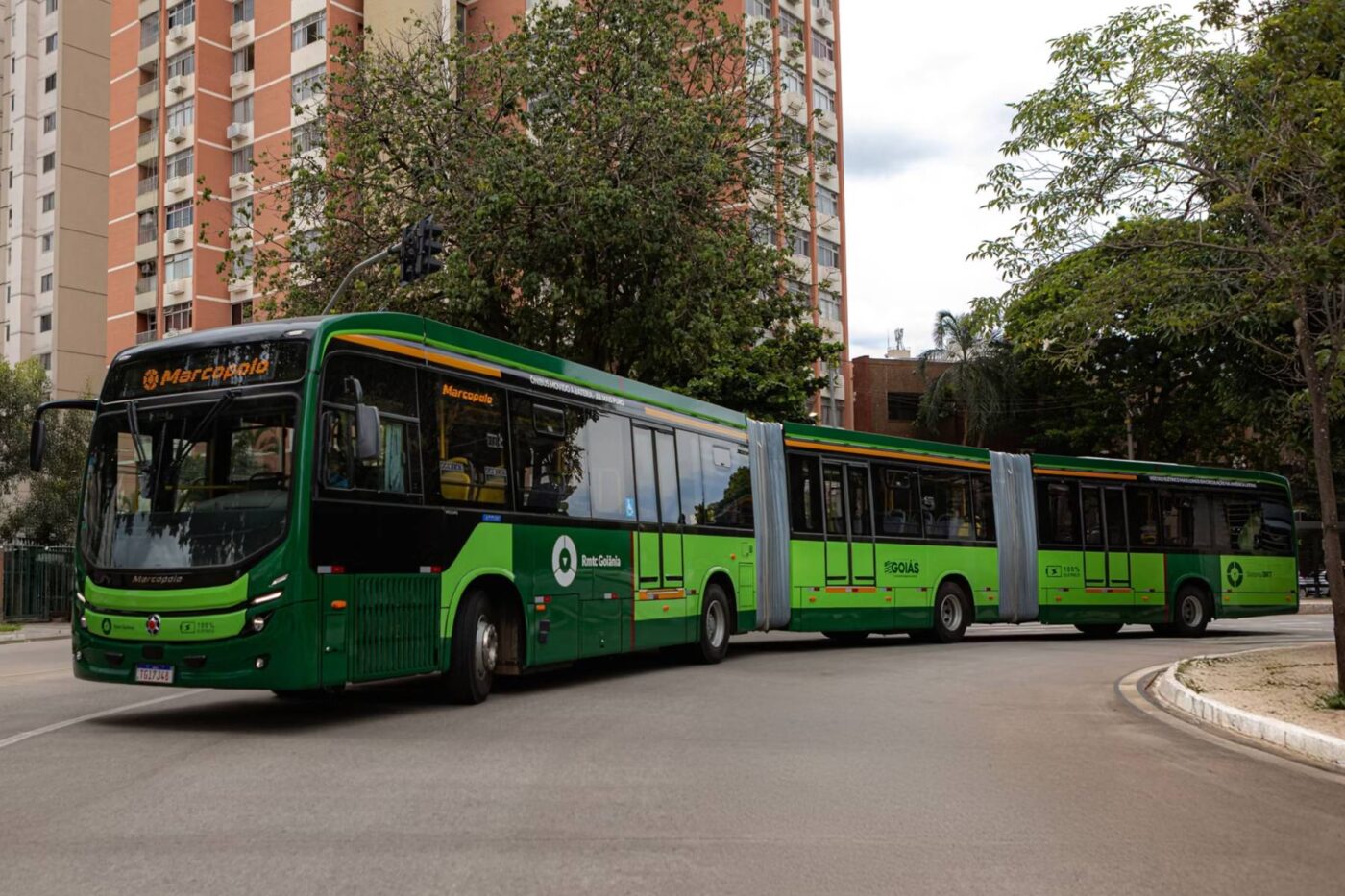 Goiânia Deploys 21 Electric Articulated Buses on BRT Line in Volvo ...
