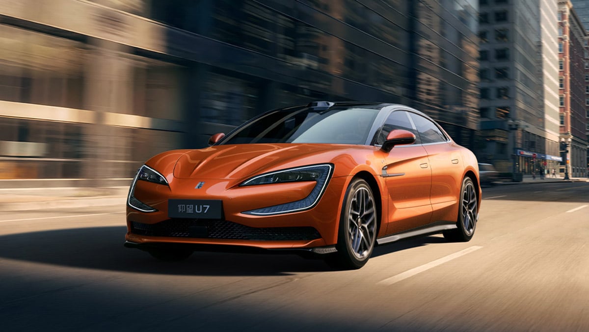 BYD Updates Yangwang Lineup With New Battery and Flash-Charging Technology