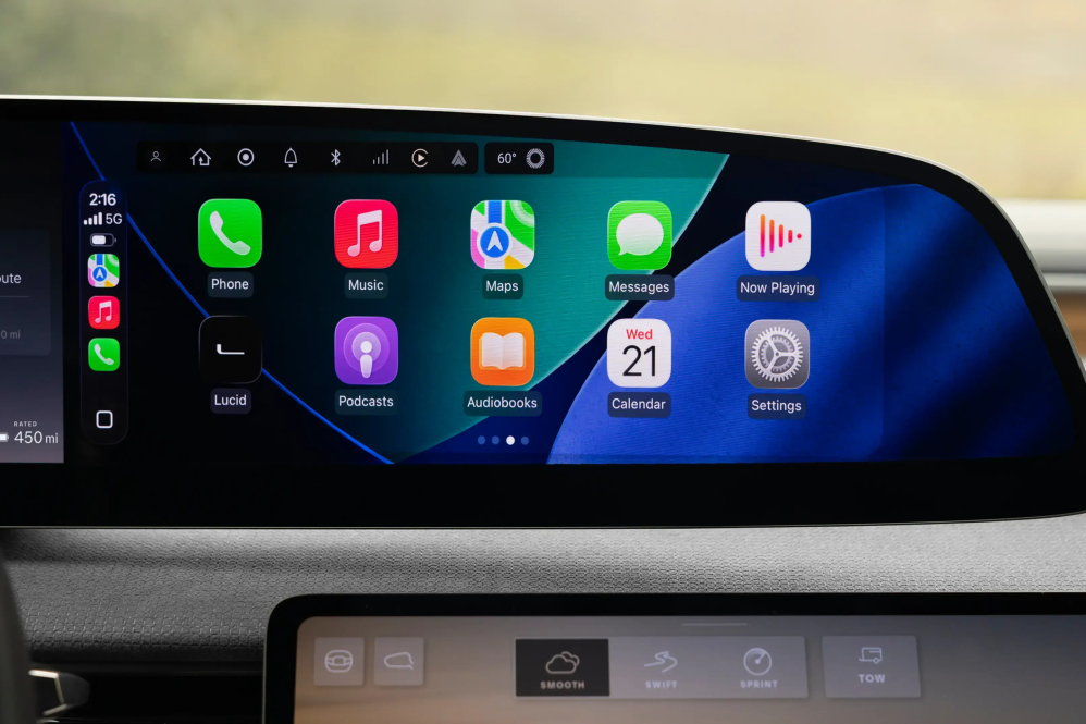 Lucid Begins Rolling Out Apple CarPlay and Android Auto to Gravity SUV