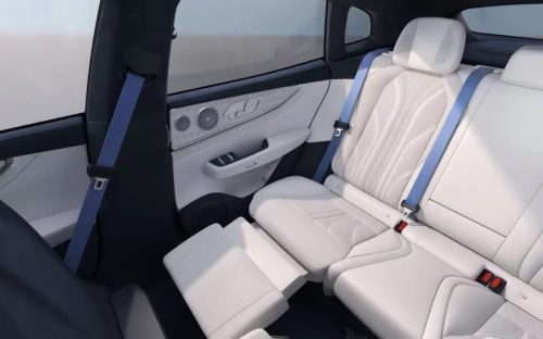 Zeekr Reveals Updated Zeekr 001 with Luxurious and Tech-Focused Interior